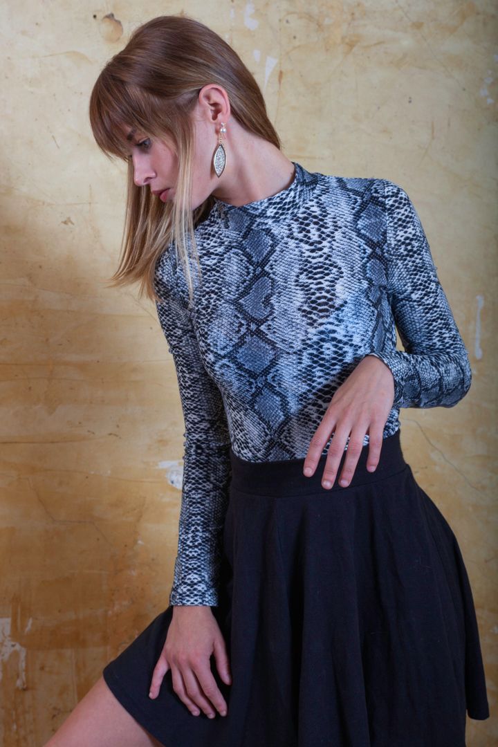 MyModel - Portfolio van model Nora uit Kortrijk, West-Vlaanderen